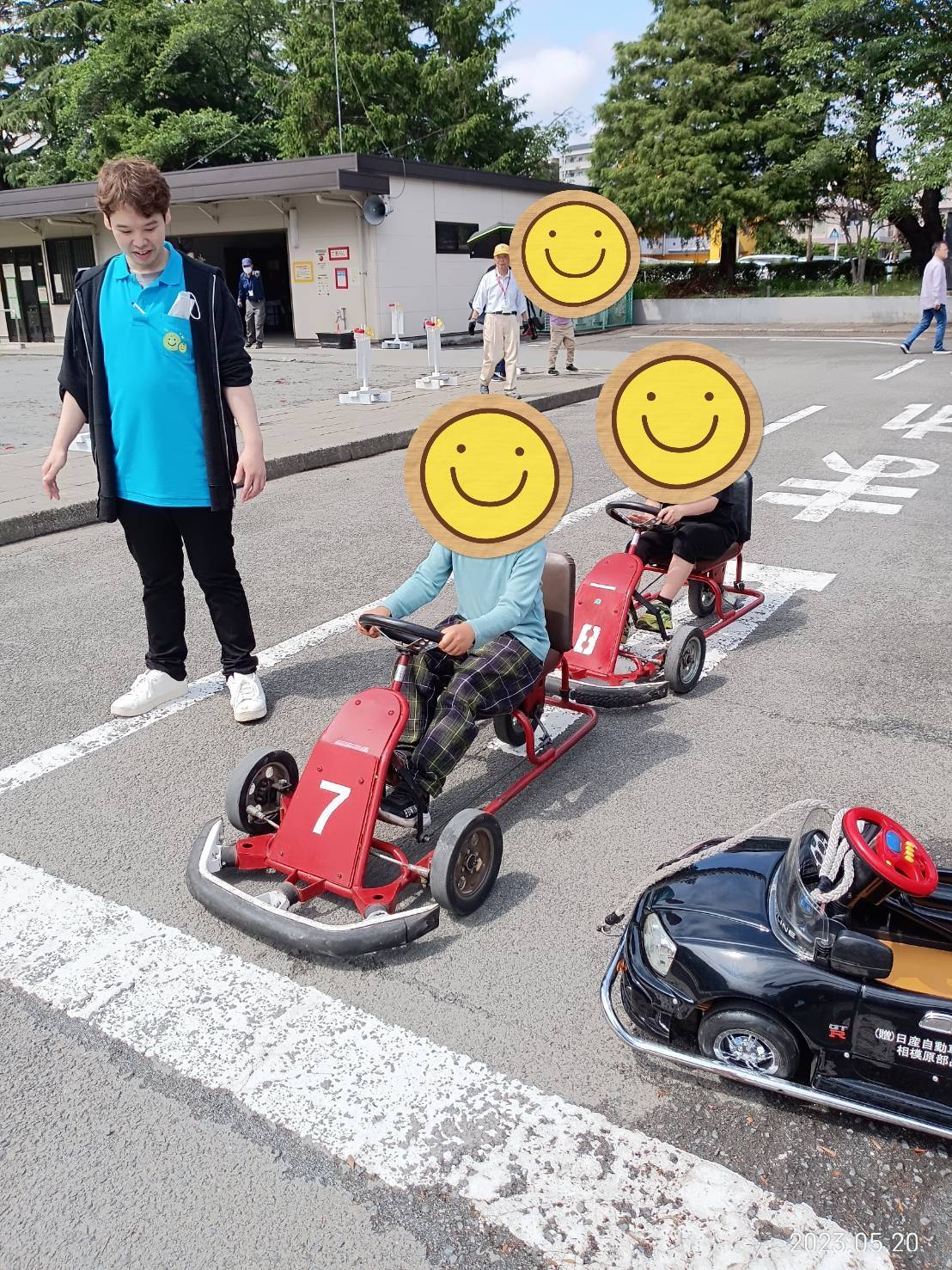 週末のプログラム！！みんなで、外食に行ってからかぬま公園にいきました！！ | Apple Junior（児童発達支援・放課後等デイサービス）
